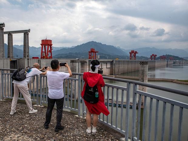 Drought from China to US hits hydro dams, slashing top clean energy ...