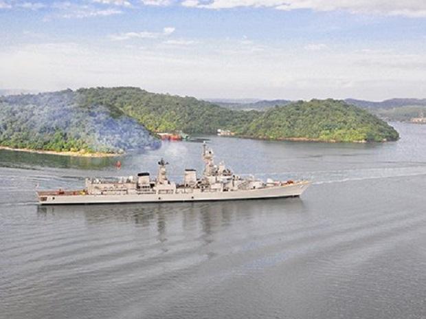 Indian naval ship INS Delhi arrives in Sri Lanka's port city of ...