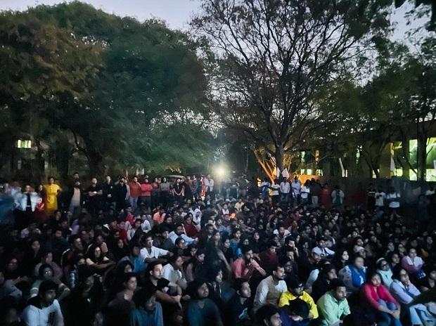 BBC series screening: Left students stage protest at JNU against ABVP ...