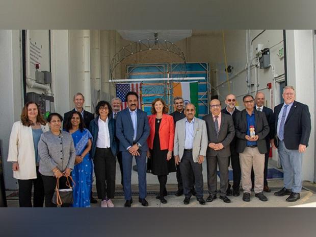 Nasa-Isro satellite gets 'auspicious' send-off before moving to India ...