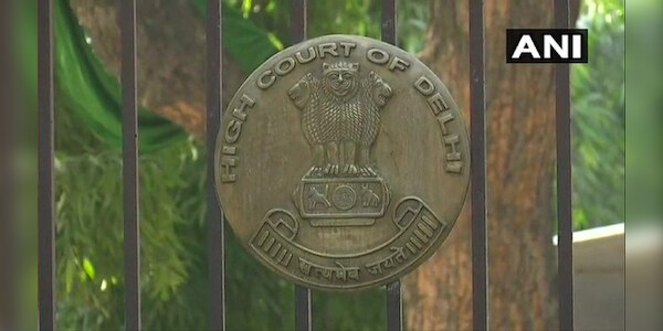 Lawyer associations a pvt body, not 'State', outside writ jurisdiction ...