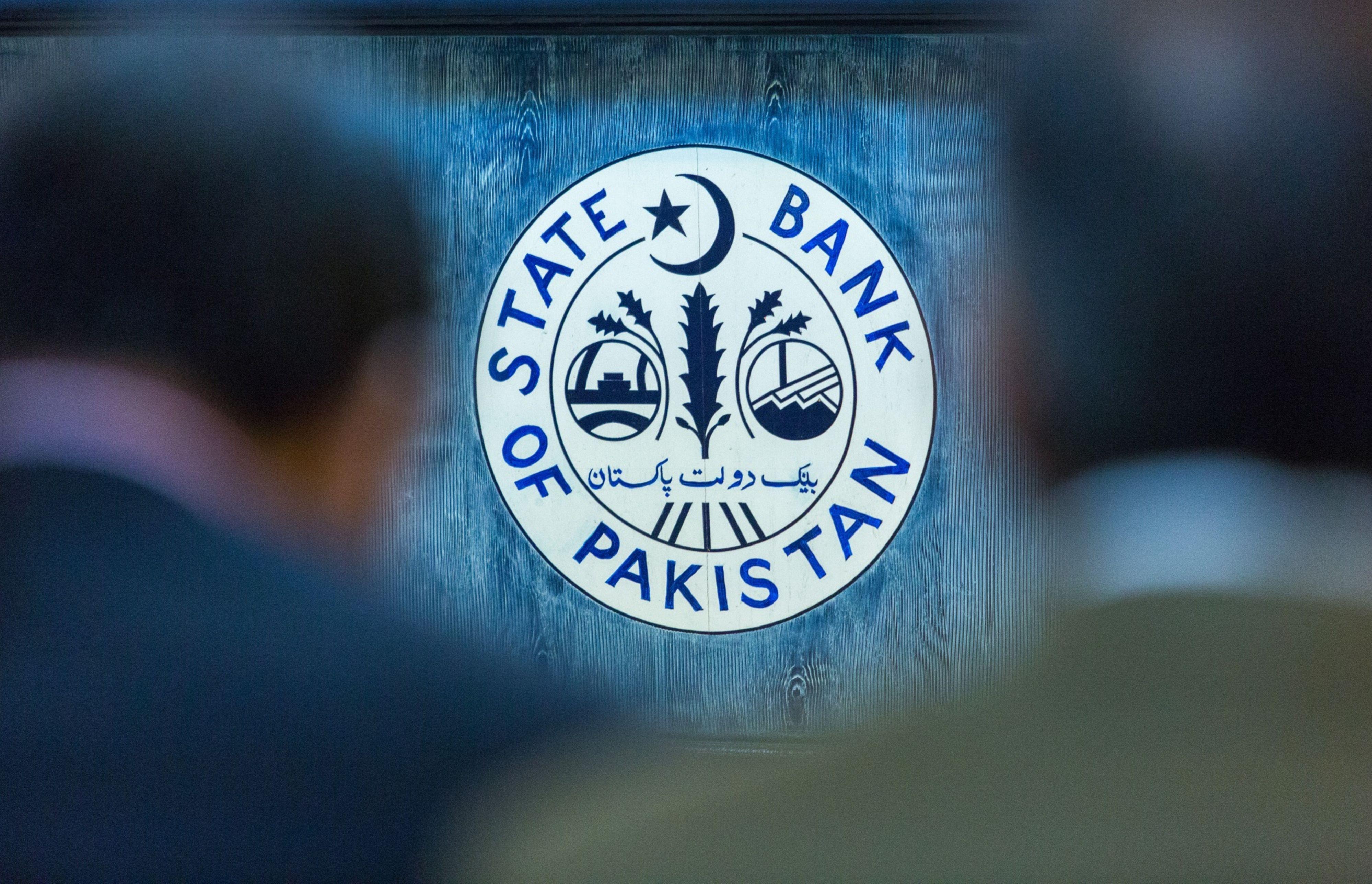 Pakistan's foreign reserves continue to decline due to loan repayment | World News - Business ...