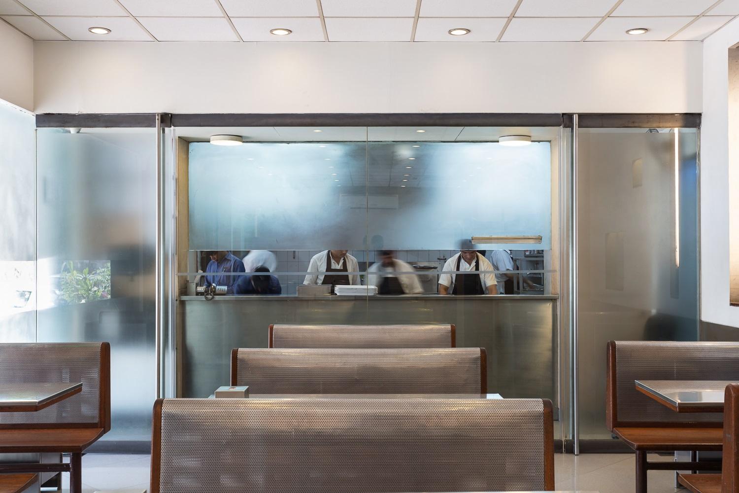 Mumbai's humble eatery where Tim Cook had his vada pav moment | India ...