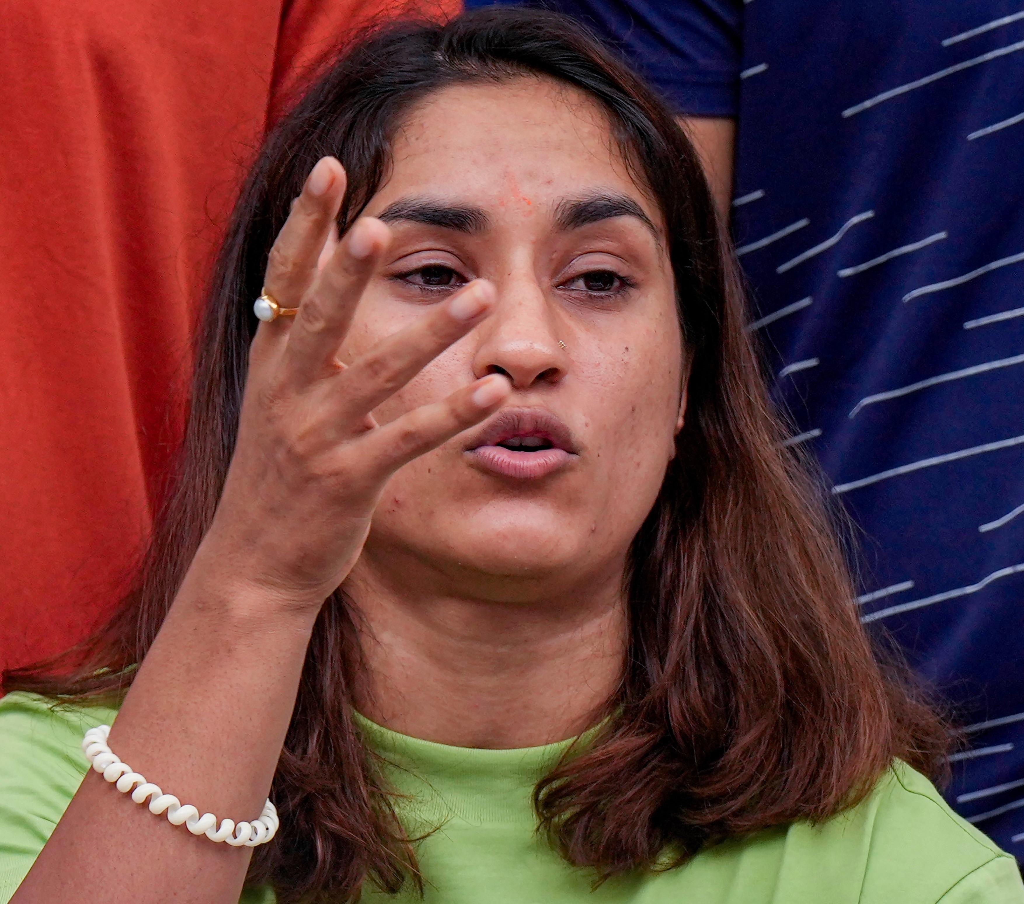 Drama at wrestling trials: Vinesh does not let bouts start in 2 ...