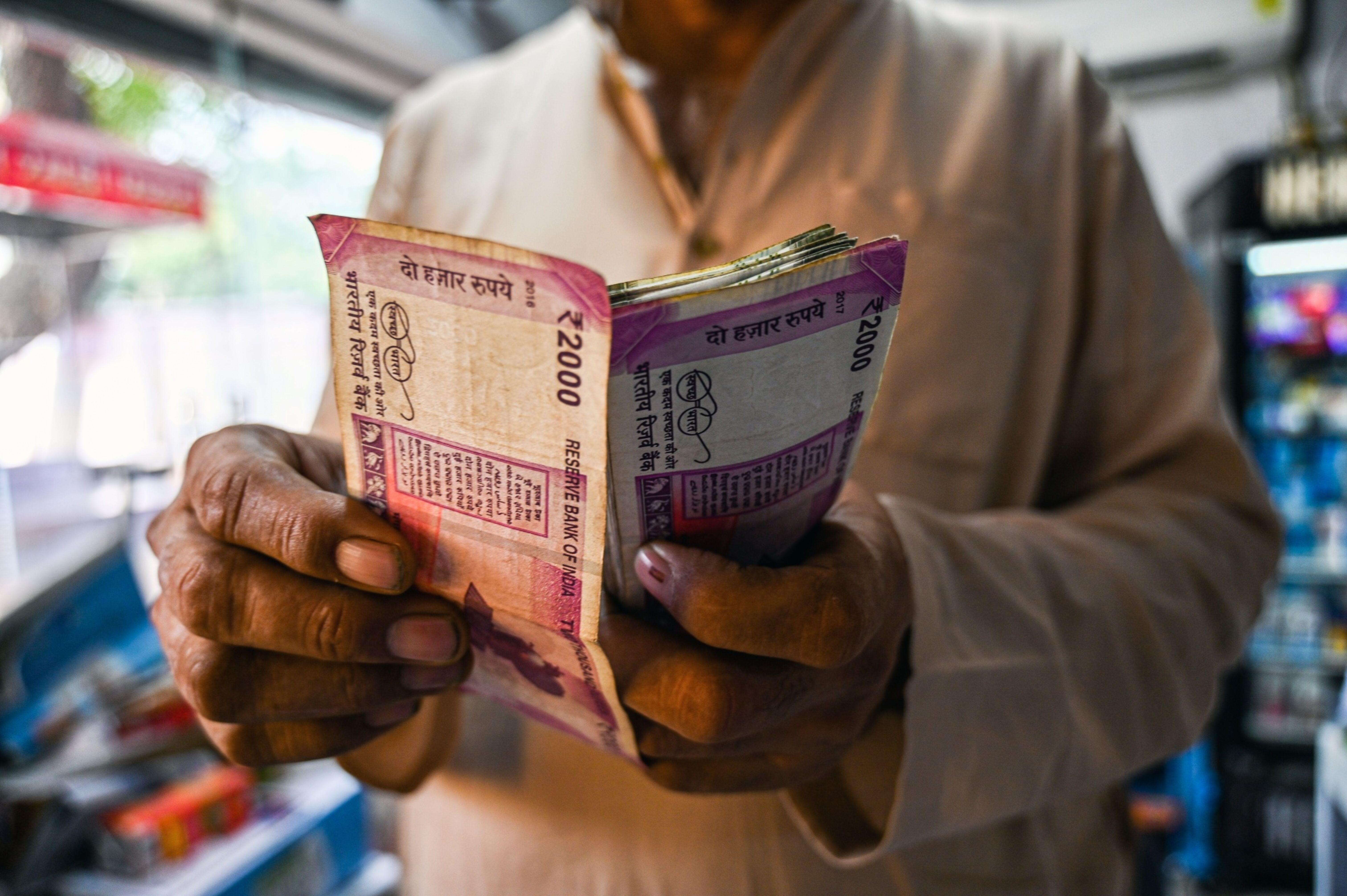 2000 Note exchange: Banks set for a profit boost as RBI calls for ...