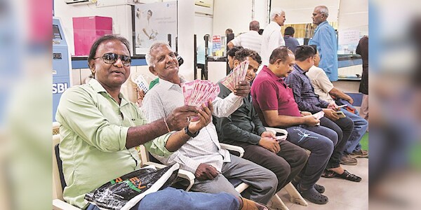 RBI says 97.76% of Rs 2,000 currency notes returned to banking system ... RBI says 97.76% of Rs 2,000 currency notes returned to banking system ...