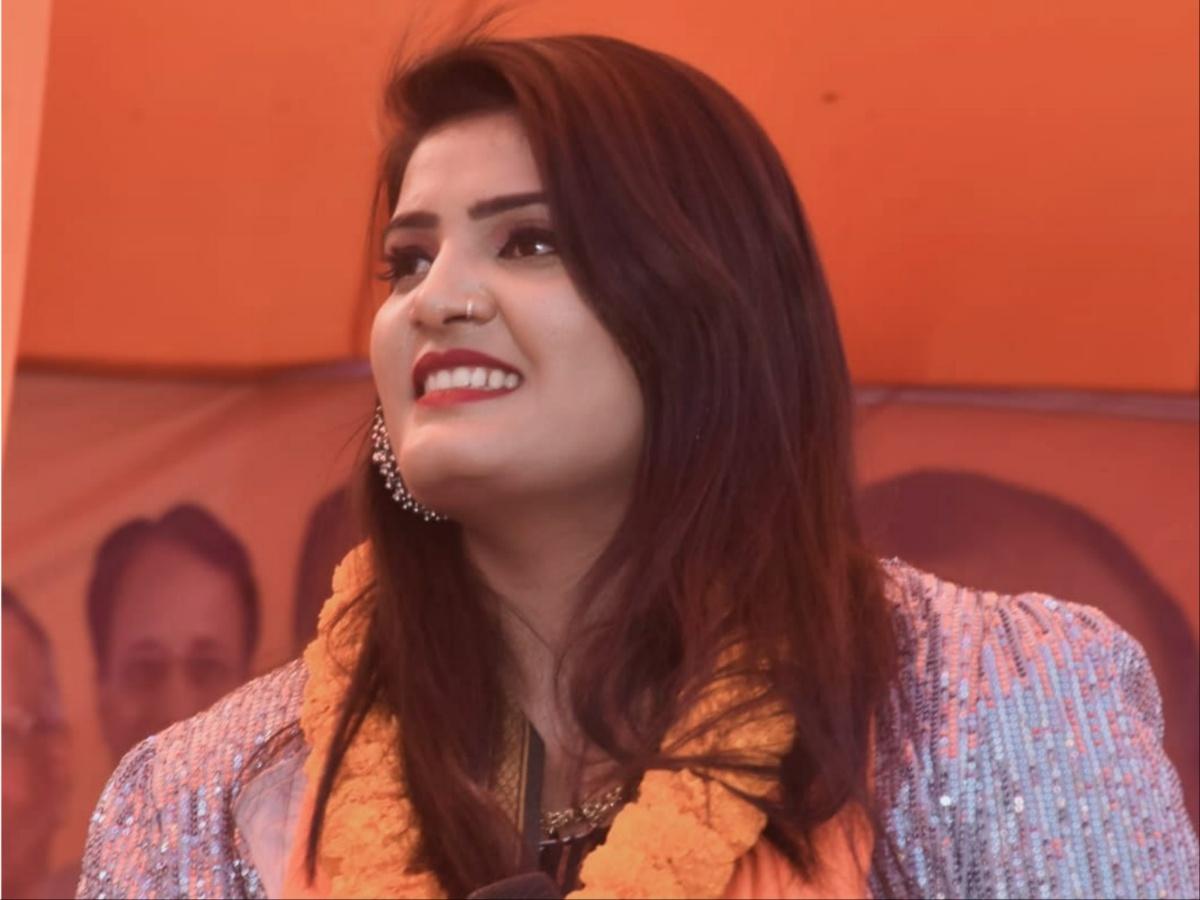 Bhojpuri singer Nisha Upadhyay shot at in celebratory firing during ...