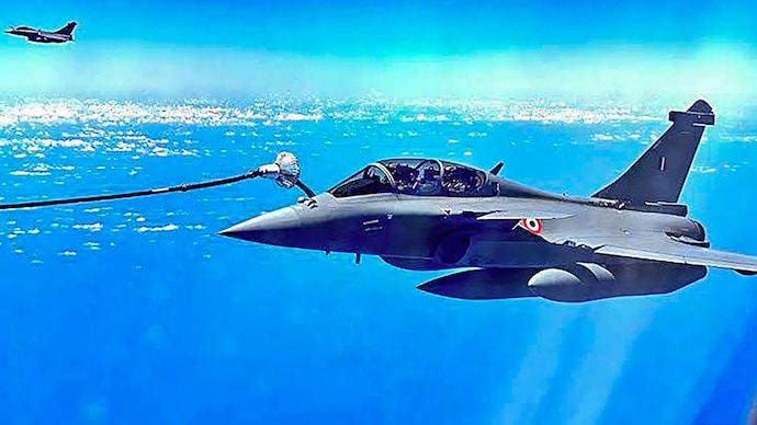 IAF asks Dassault to integrate Indian weapons on Rafale fighter jets ...