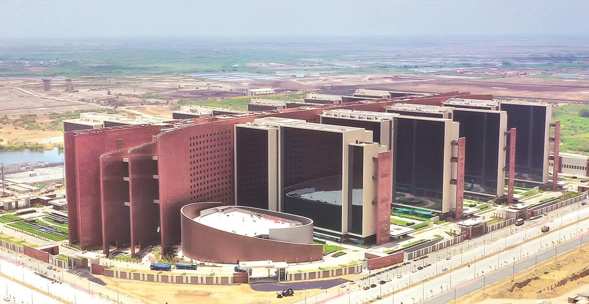 Surat bourse pips Pentagon as the world's largest office building ...