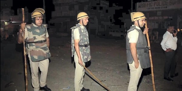 12 naxals killed in encounter with police on Maha-Chhattisgarh border | India News - Business ...