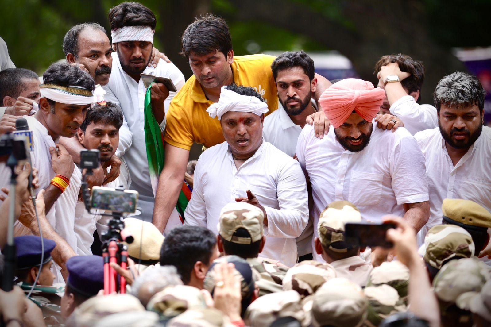 Youth Congress holds protest in Delhi over Manipur violence, inflation
