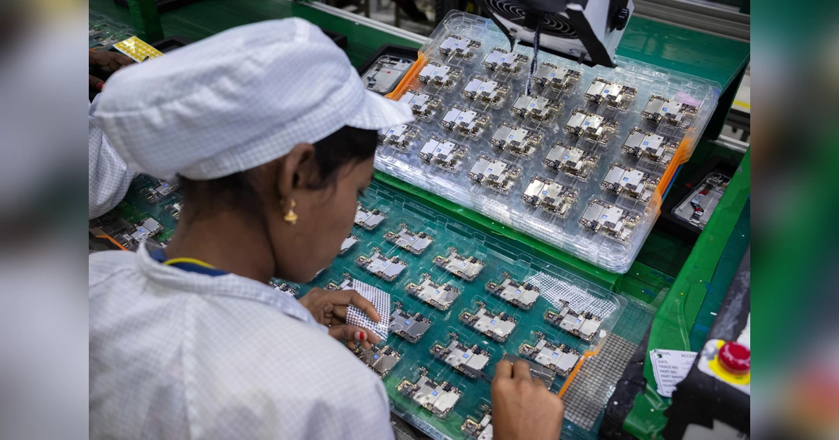 Mobile phone production to reach $75 billion by FY26-end, says ICEA ...