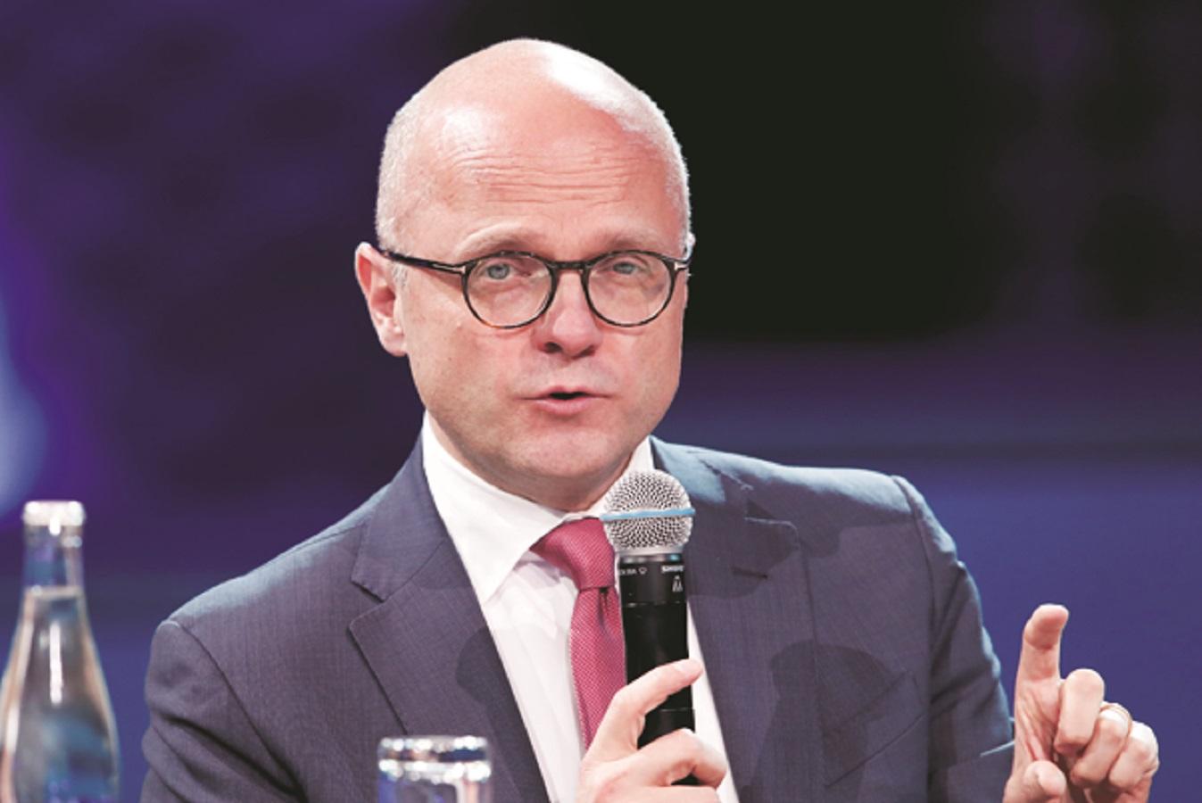 Nobel body invites back Russia, Belarus, Iran and far-right leader ...