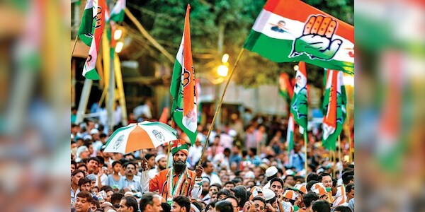 Cong declares Kadiam Kavya as party's candidate from Warangal LS seat ...