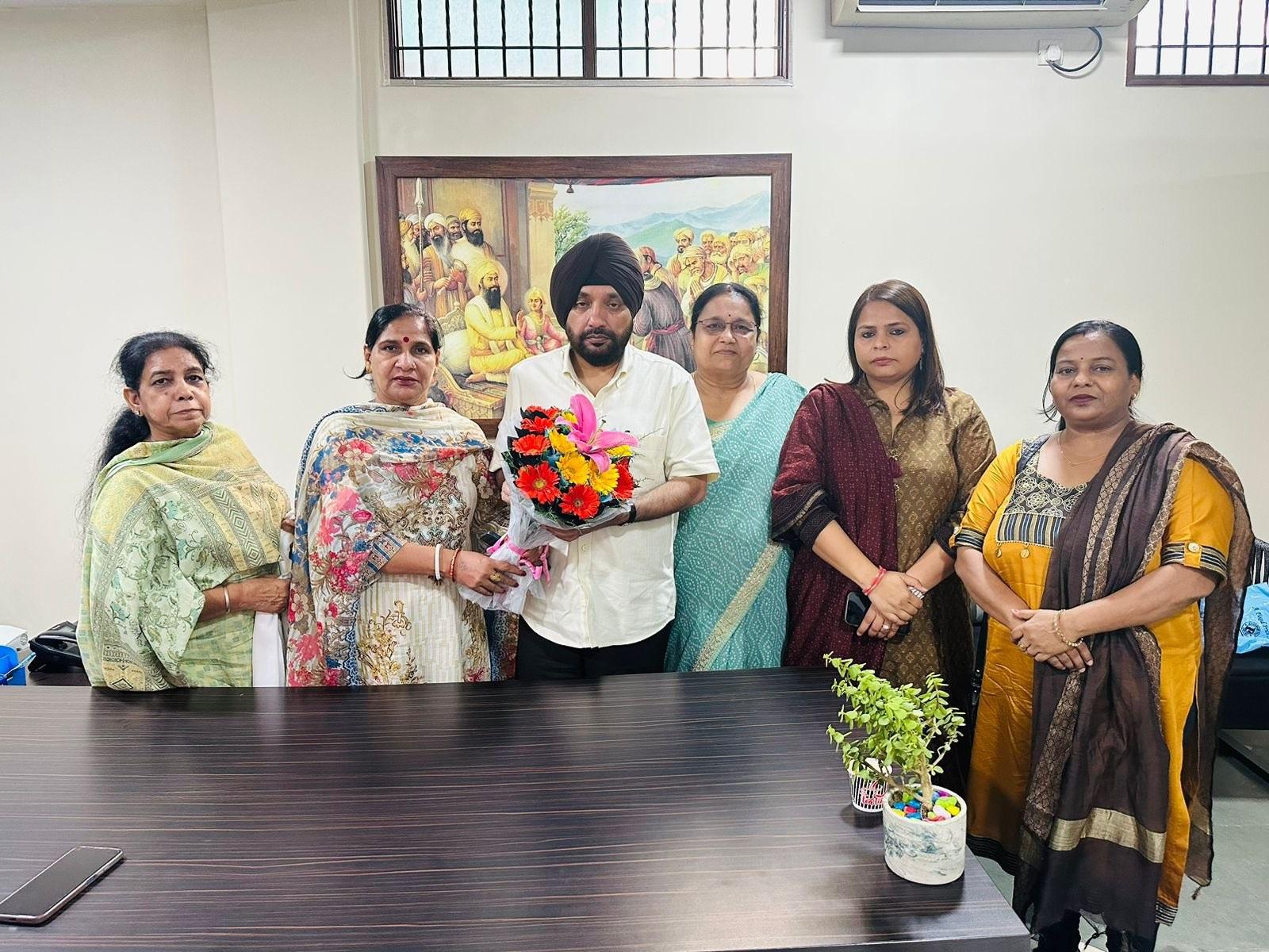 Arvinder Singh Lovely formally takes charge as Delhi Congress chief