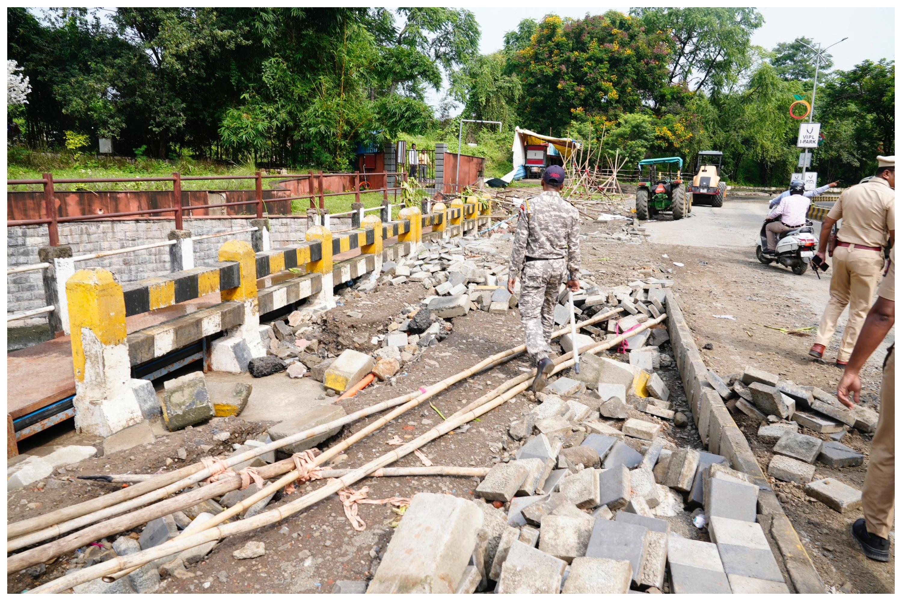 Fadnavis visits Nagpur rain-affected areas; says plan needed for Nag ...