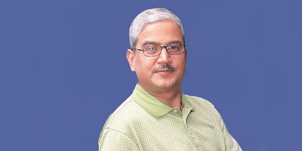 Co-founder Rakesh Gangwal to further pare down his stake in IndiGo ...