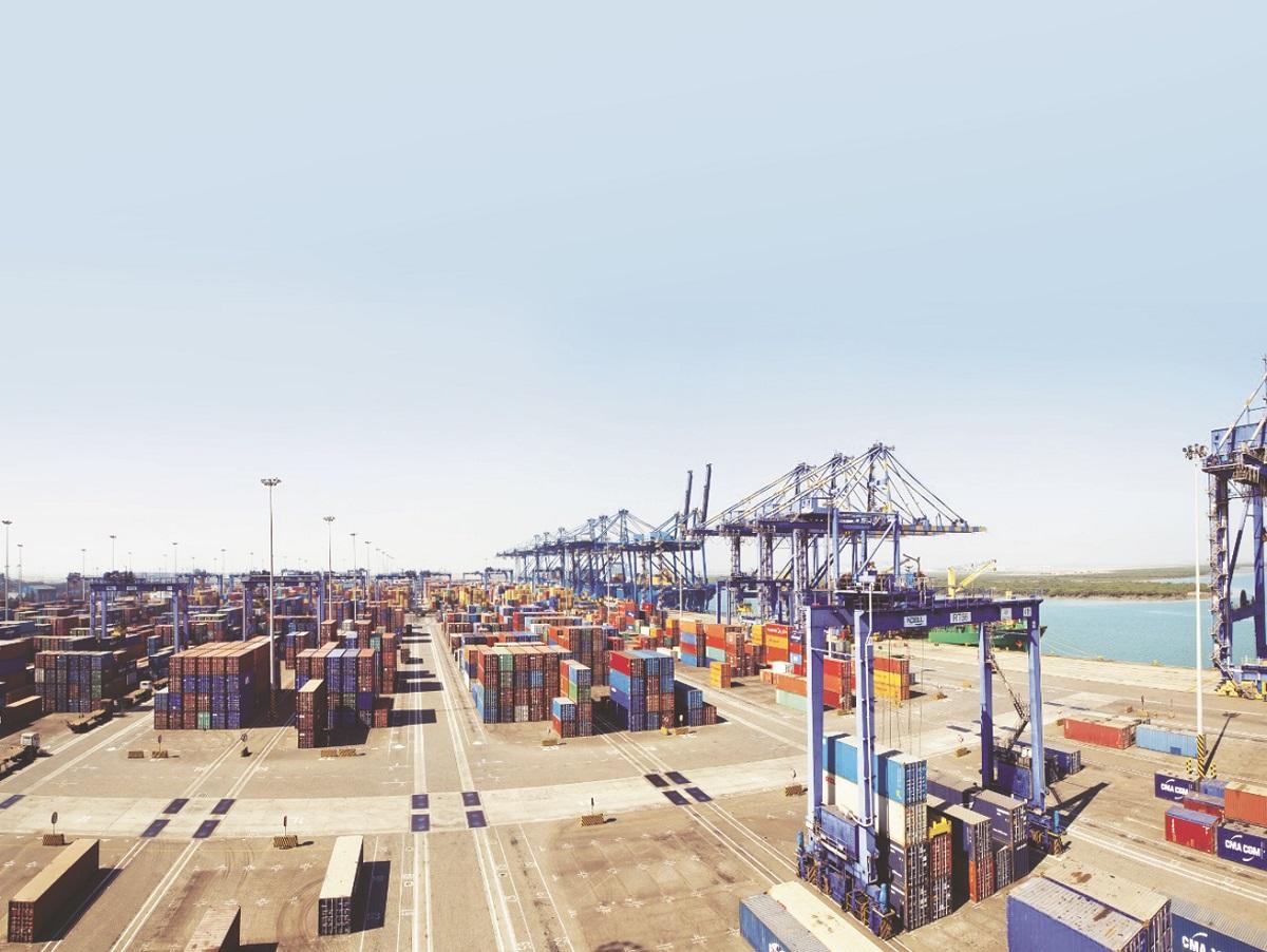 Centre looks to hit throttle on Rs 76,000 crore Vadhavan Port project ...