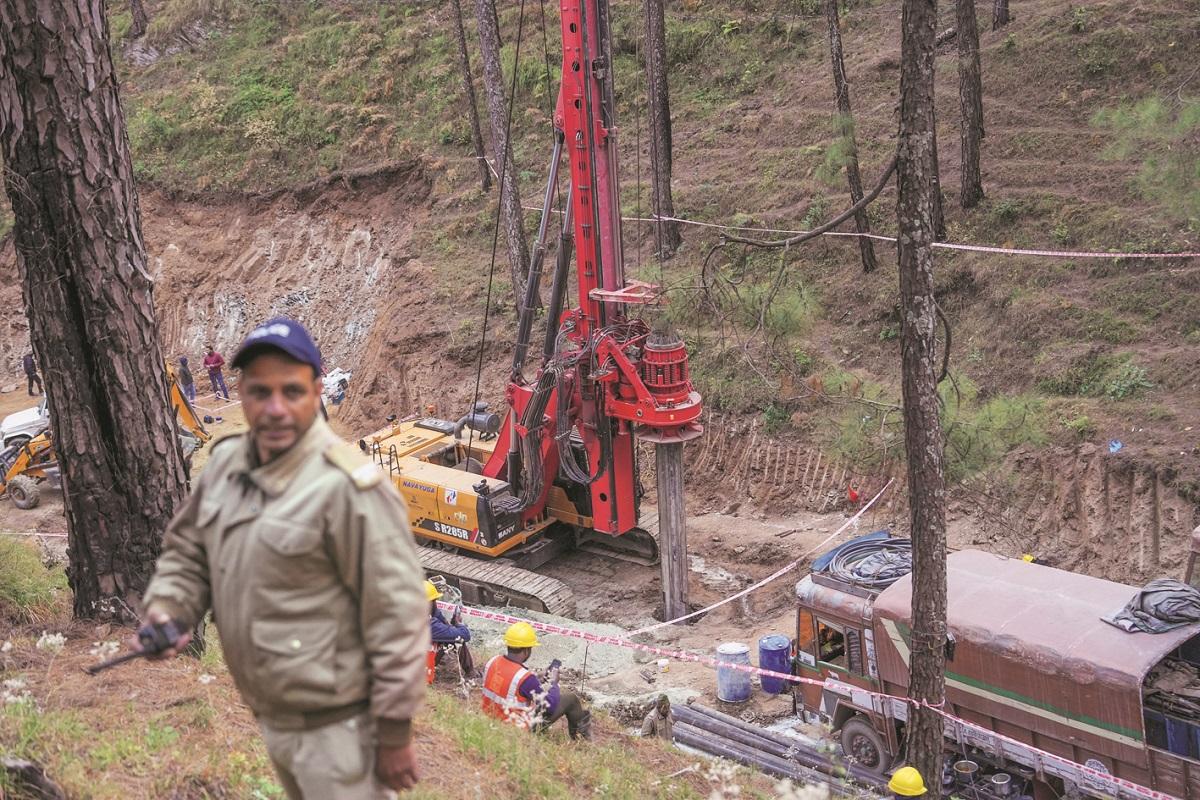 Ambulances ready, road being repaired to rush Silkyara workers to ...