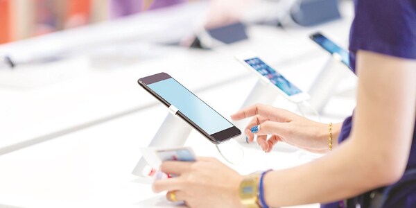 Smartphones become India's fourth largest export item with 42% growth ...