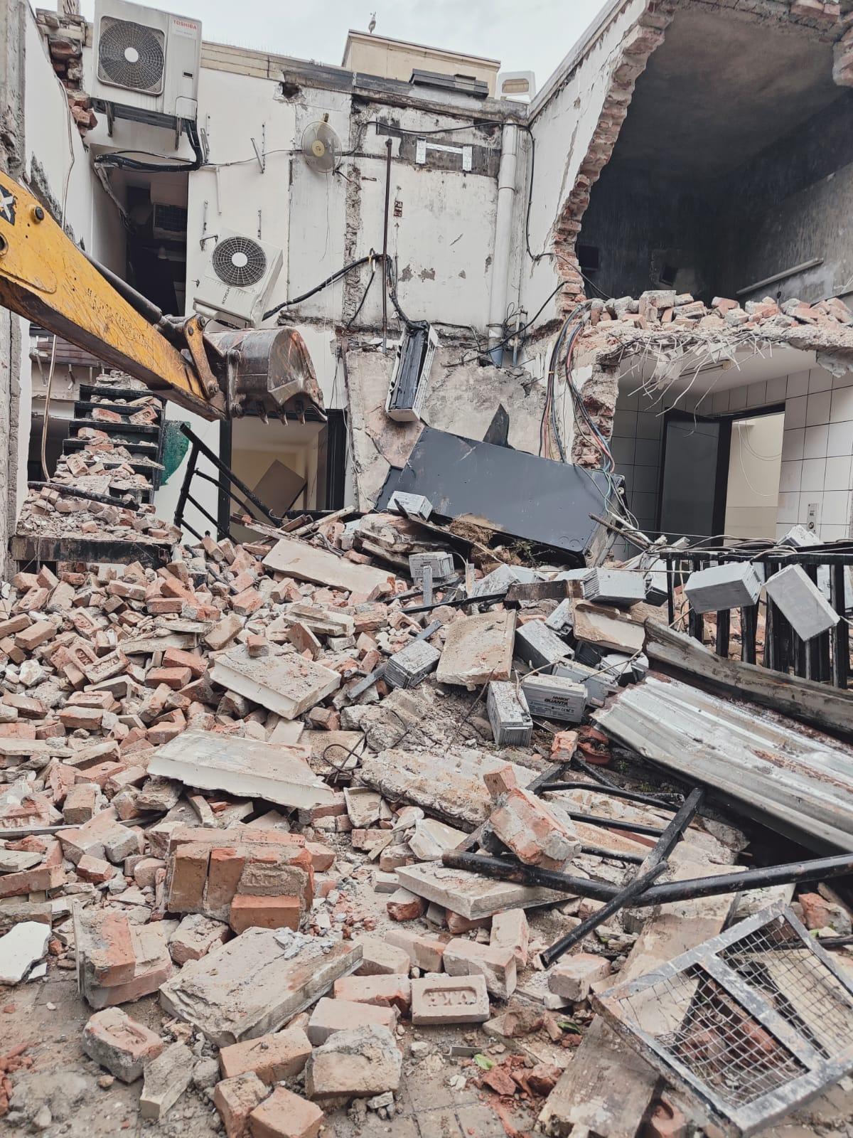 DDA demolishes Ponty Chaddha's Rs 400 cr farmhouse in land reclaim ...