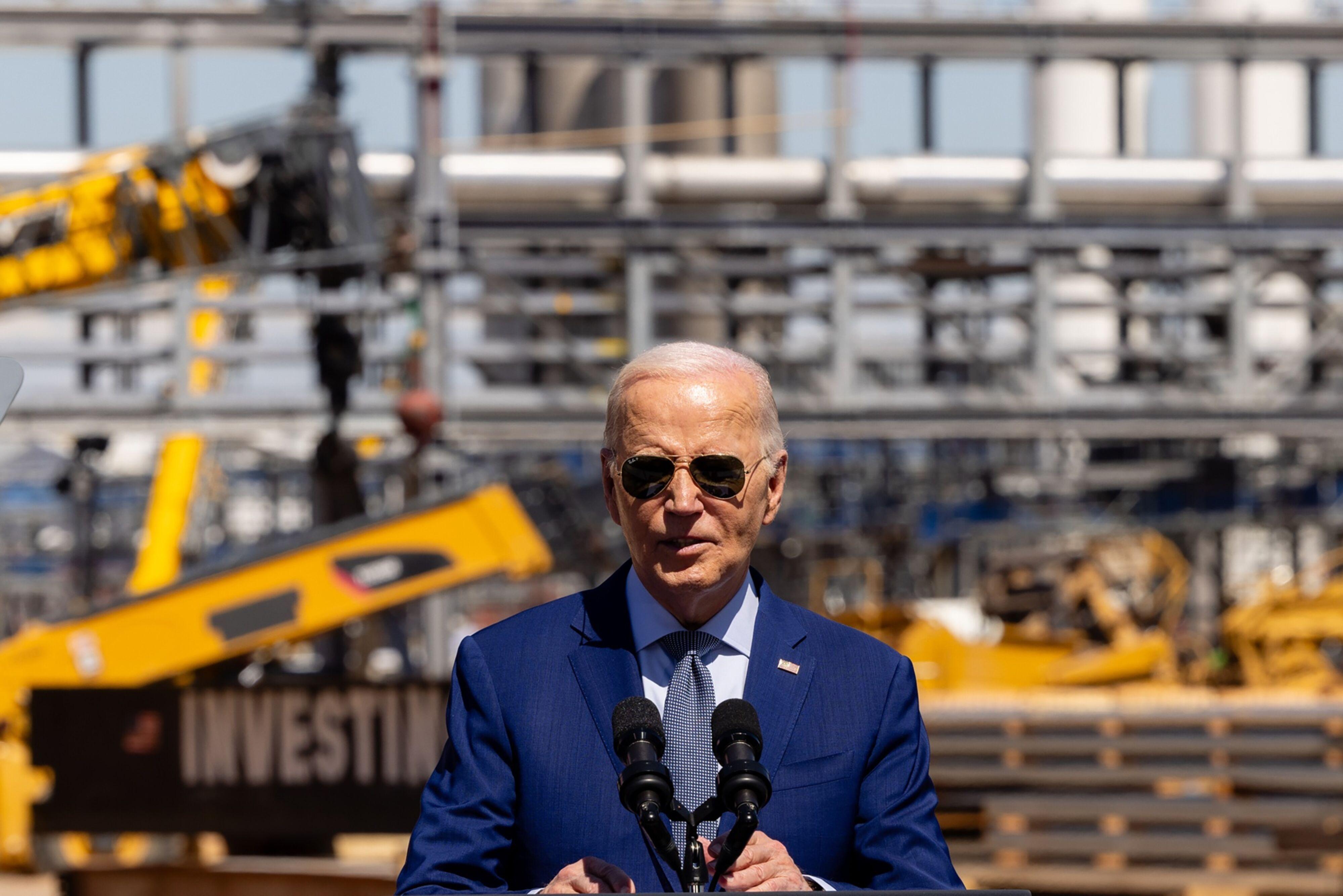 US President Biden hails $20 bn for Intel, says Trump lost jobs to ... US President Biden hails $20 bn for Intel, says Trump lost jobs to ...