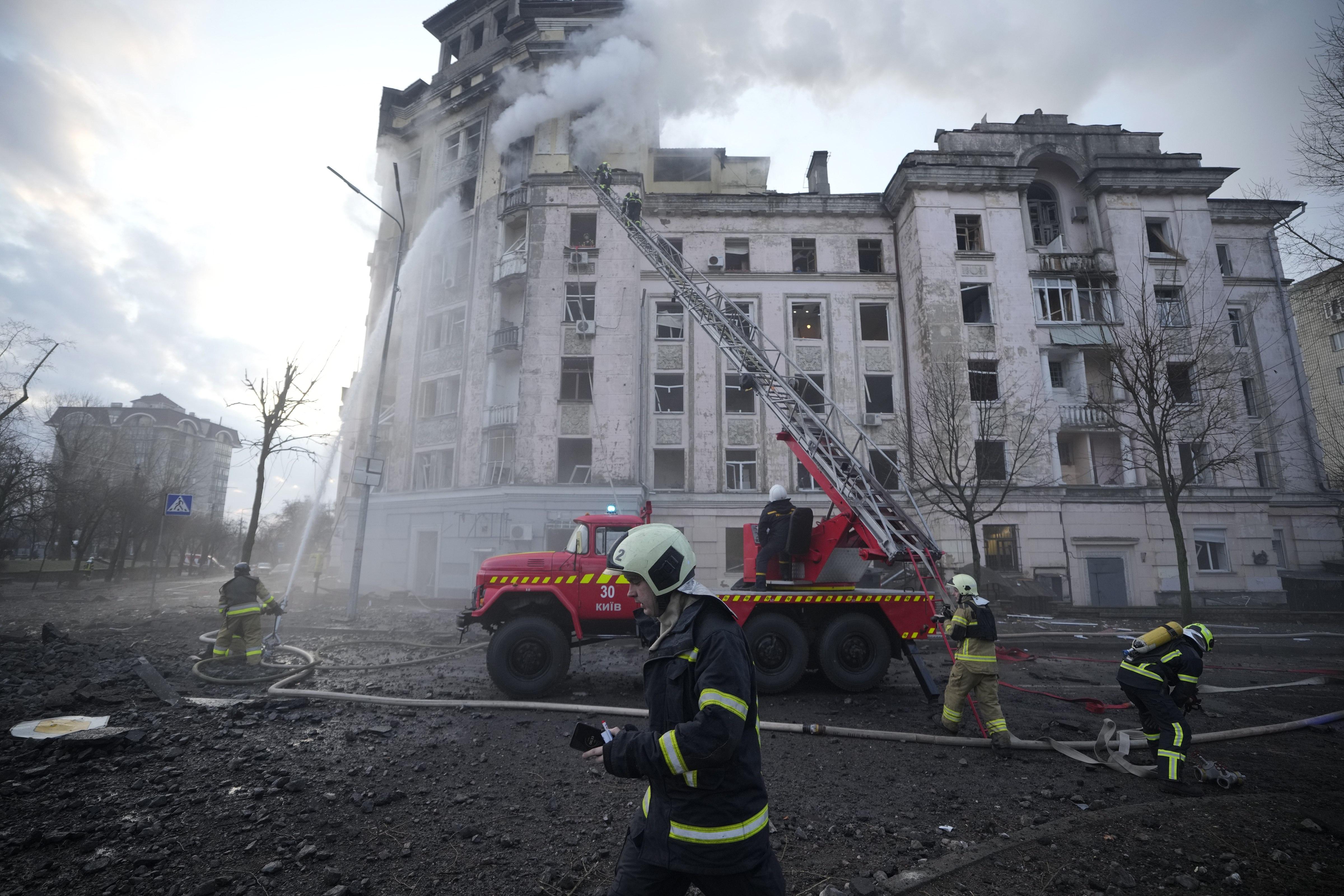 Kyiv endures 3rd bombardment in 5 days as Russia steps up attack on ...