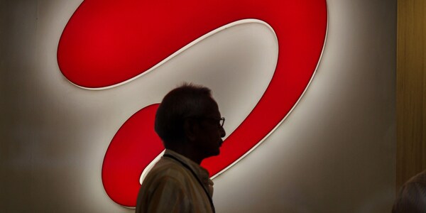 Airtel expands network capacity with Blue-Raman submarine cable: What ...