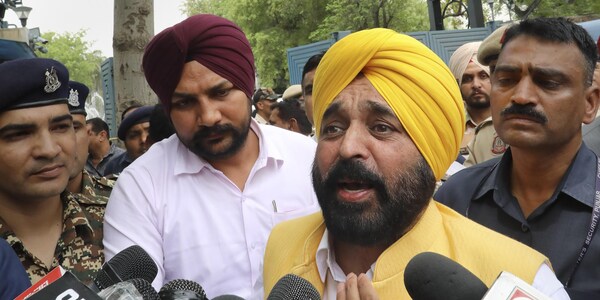 Mann meets Kejriwal in jail, says he is 'being treated like terrorist' | Politics News ...