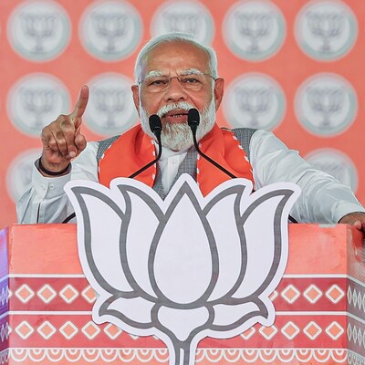 Polling in 93 LS seats on Tuesday; PM Modi, Shah to cast vote in ...