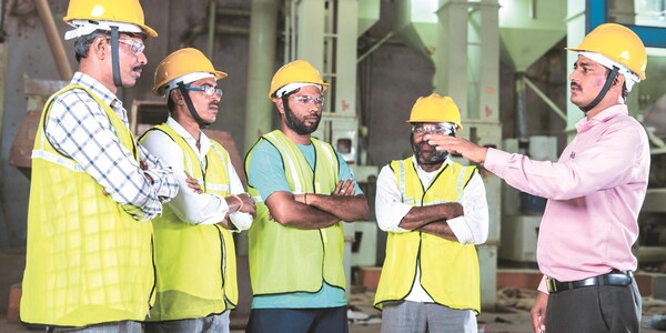 Demand for skilled Indian blue-collar workers goes up by 25% in UAE: Report | Economy & Policy ...