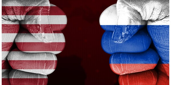 Russia feared to be 'inspecting' US spy satellite with new space weapon ...