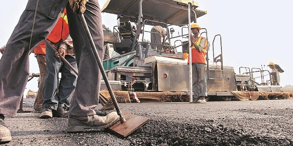 Govt's 100-day road map: 700 km corridors, 3,000 km on cards road ...
