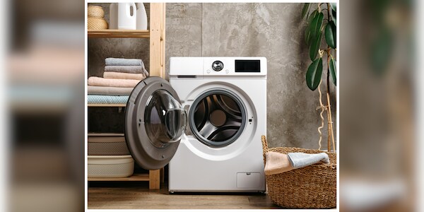 Japanese AI-powered human washing machine: Wash, dry your body in 15 ...