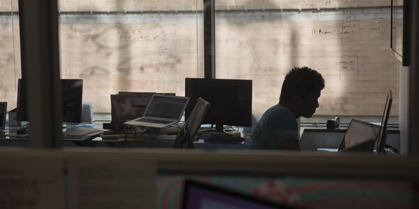 No more 70-hour work weeks? China clamps down on 996 overtime culture ...