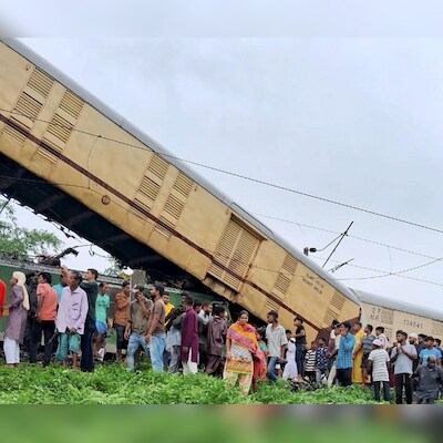 Kanchanjunga Express crash reason identified goods train driver among ...
