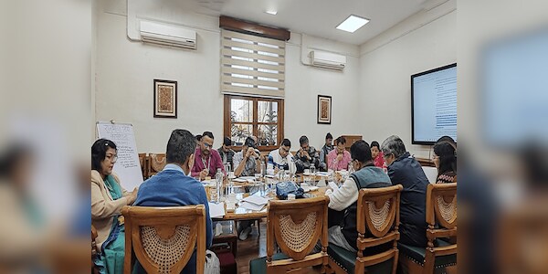 'Reach office by 9:15 am or lose half-day leave': Centre warns ...