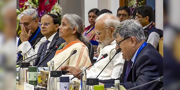 PM Modi, FM Sitharaman meet top economists ahead of Union Budget 2024 | Budget 2024 News ...