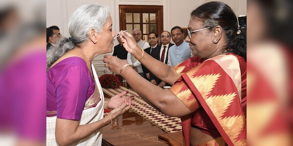 Budget 2024: Prez Murmu offers customary 'dahi-cheeni' to Sitharaman ...