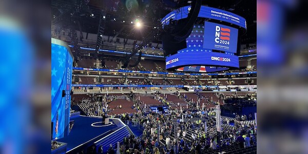 Tim Walz, Bill Clinton headline DNC day 3, focus on 'fight for freedoms ...