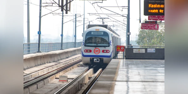 Delhi Metro runs first-ever train as special service on 23rd ...