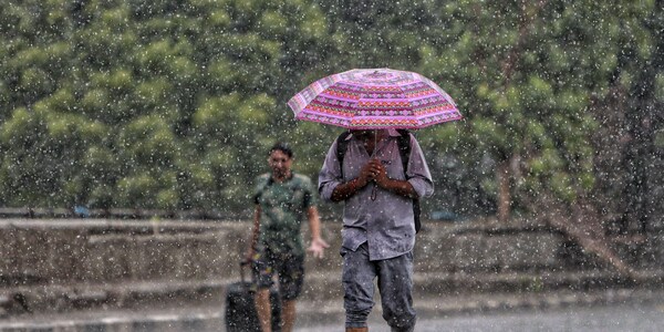 Delhi weather: IMD forecasts rain, storms; yellow alert issued today | India News - Business ...