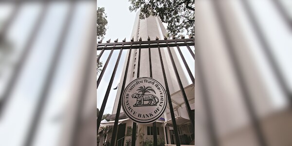 Bank holidays 2025: Are banks open or closed on May 1? Check the state ...