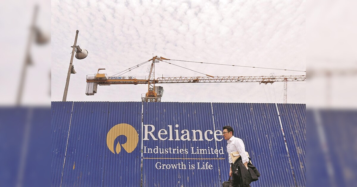 Reliance Industries sheds over ₹70,000 crore in market cap post Q1 ...