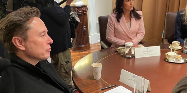 Musk steals spotlight at Trump's cabinet meet with 'Top Secret ...