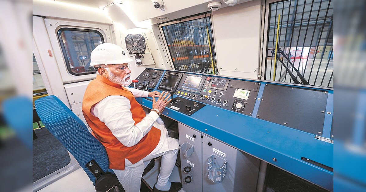 PM Modi inaugurates locomotive manufacturing plant in Gujarat's Dahod ...