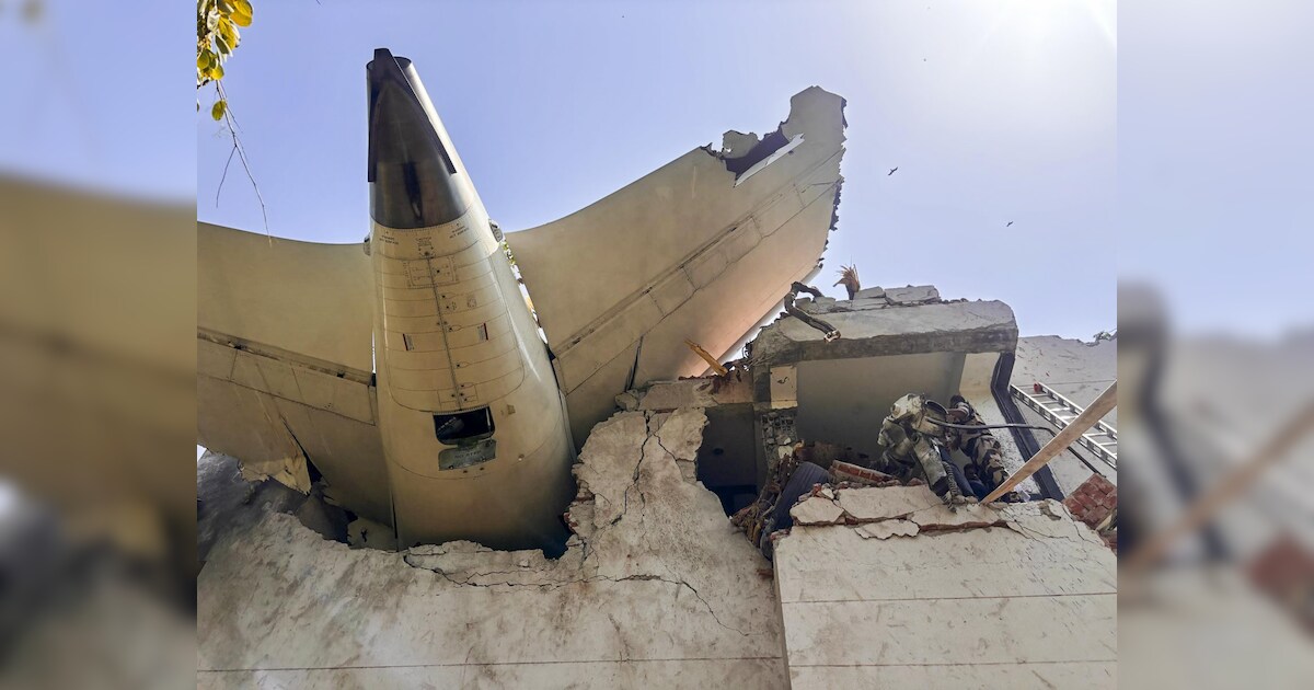 Ahmedabad plane crash | Air India pilot gave 'Mayday' call to ATC: What ...