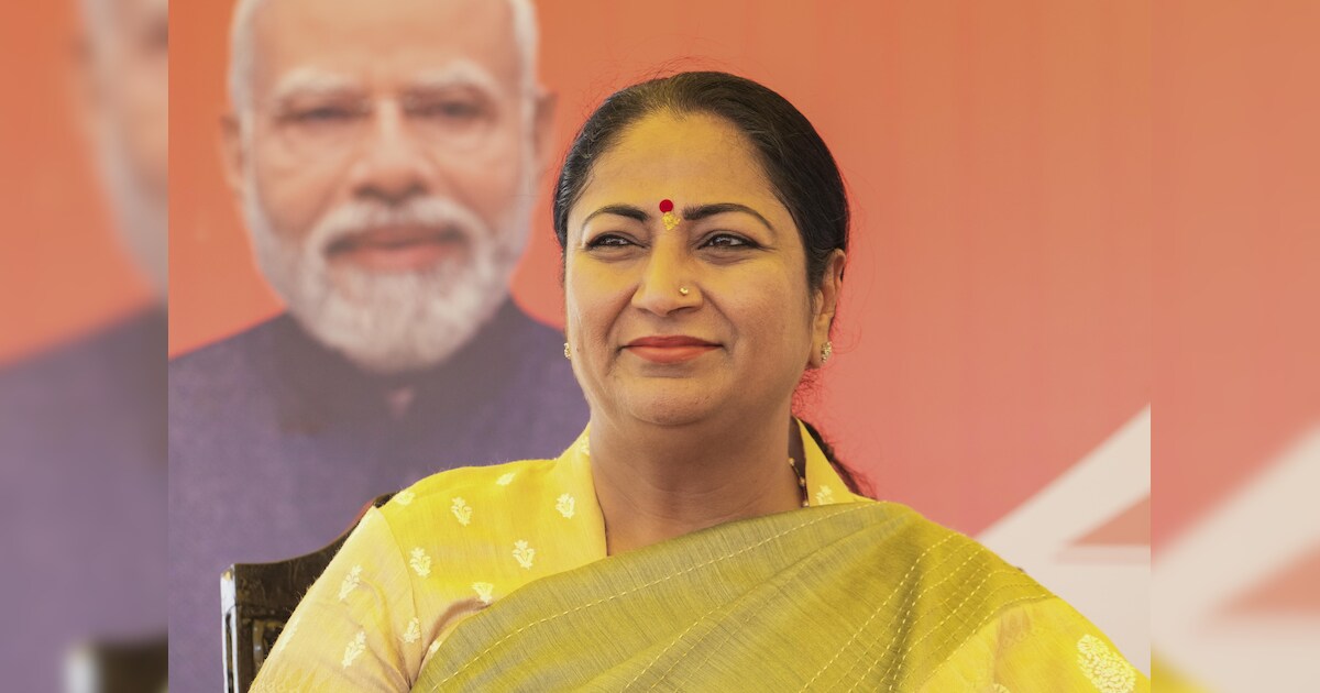 Delhi CM launches month-long cleanliness drive 'Dilli ko kude se azaadi ...