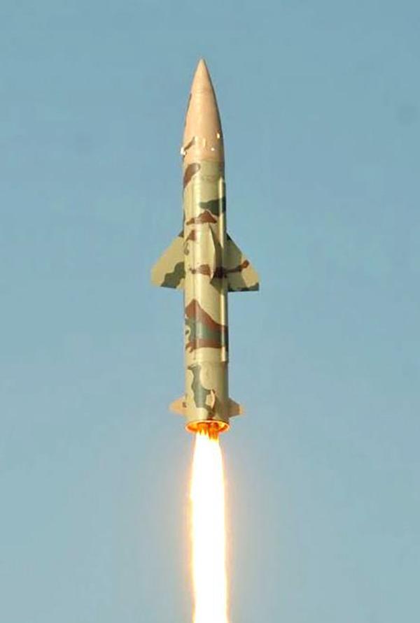 India successfully conducts tests of Prithvi-II and Agni-I missiles ...