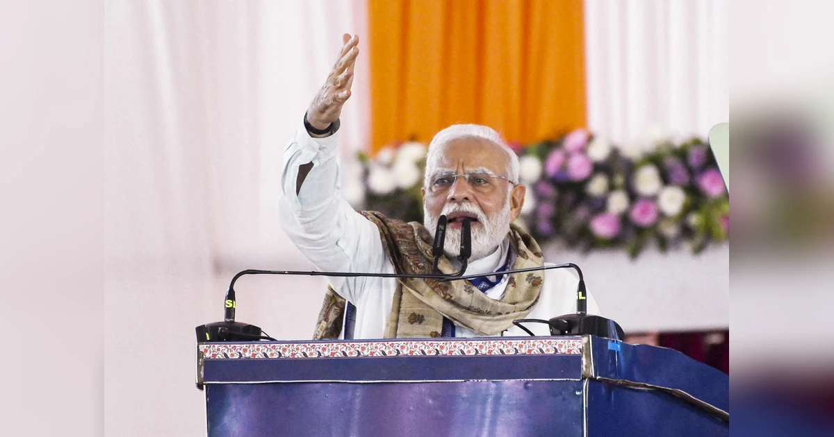 PM Modi launches development projects worth ₹2,200 crore in Varanasi | India News - Business ...